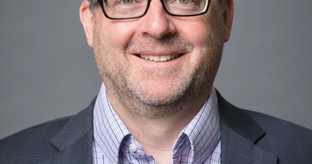 Dr. Geoffrey W. Coates